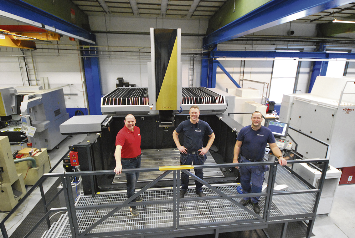 XXL är numera storleken som gäller för KB Components ...